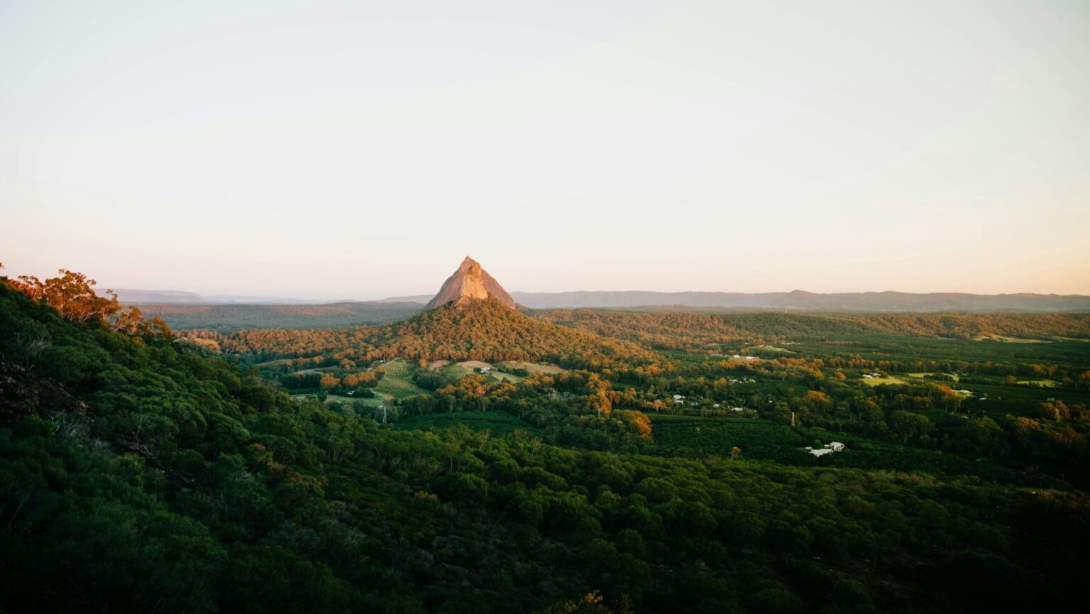 Sunshine Coast Surf Guide 2026 | Your Complete Surf Travel Guide
